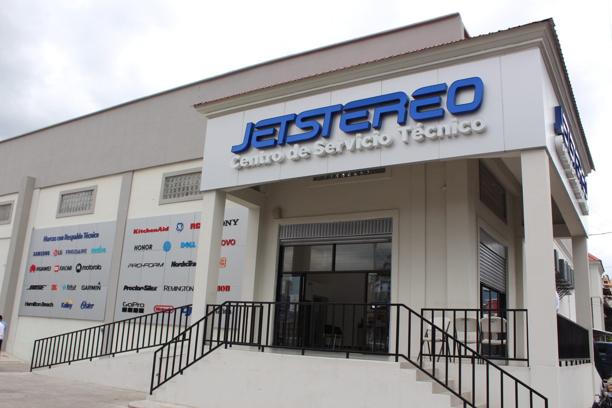 Jetstereo ofrece respaldo garantizado en su nuevo Centro de Servicio ...